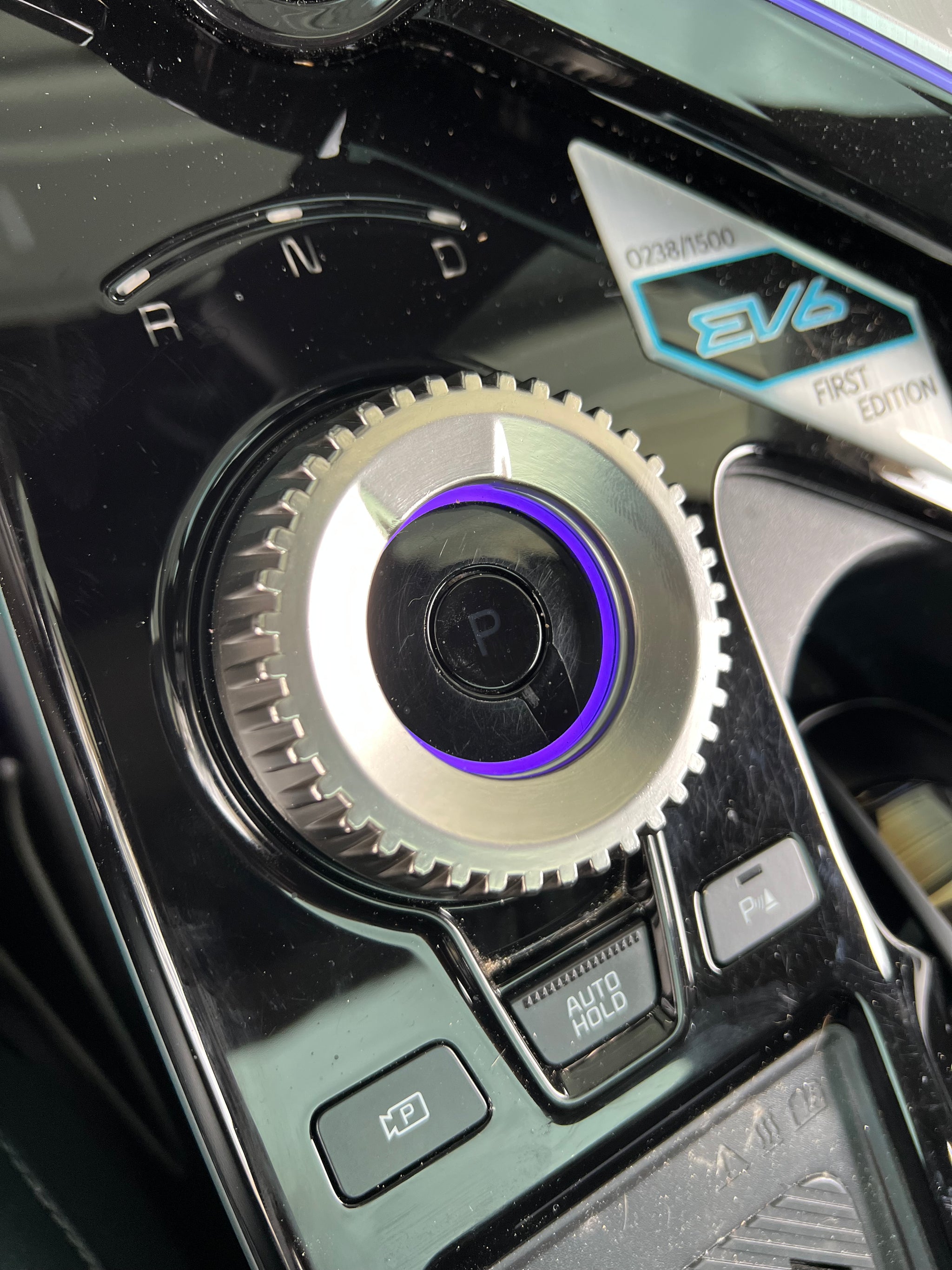 EV6 Gear Shift Metal Knob Cover Snap-In Design, No tape needed – EV-Vida